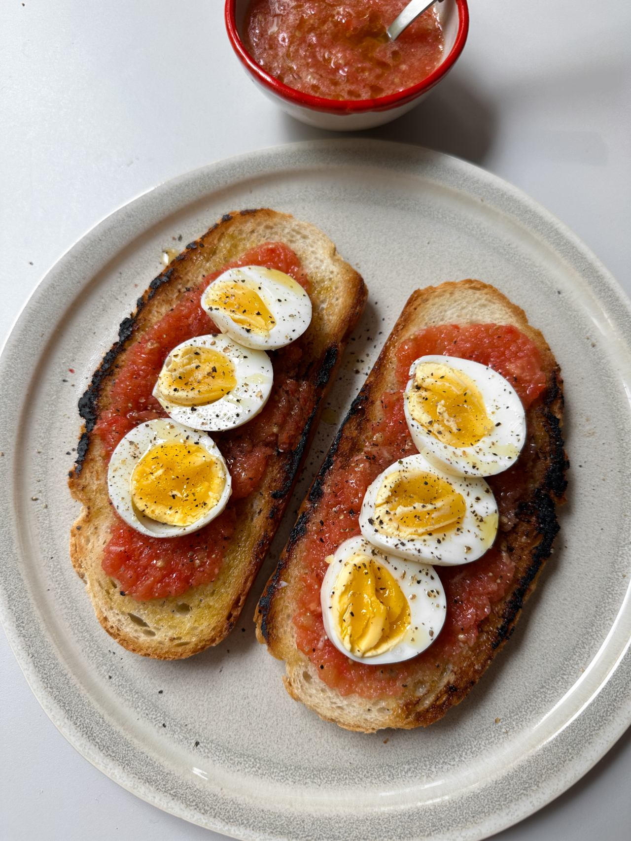 Pan con tomate version déjeuner | margauxfood.ca